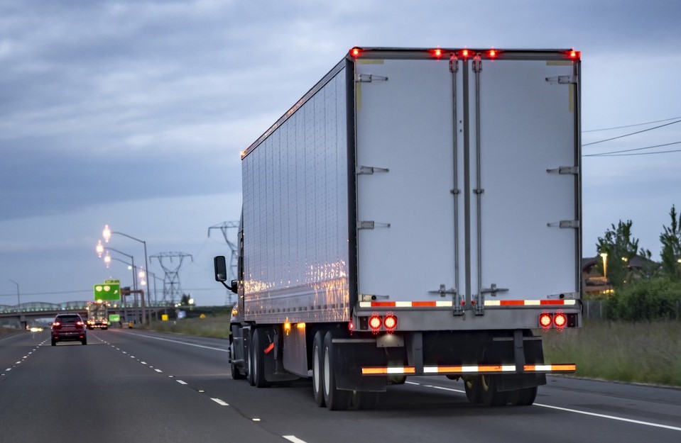 Overnight Trucking and Its Role in Logistics - Grand Aire, Inc